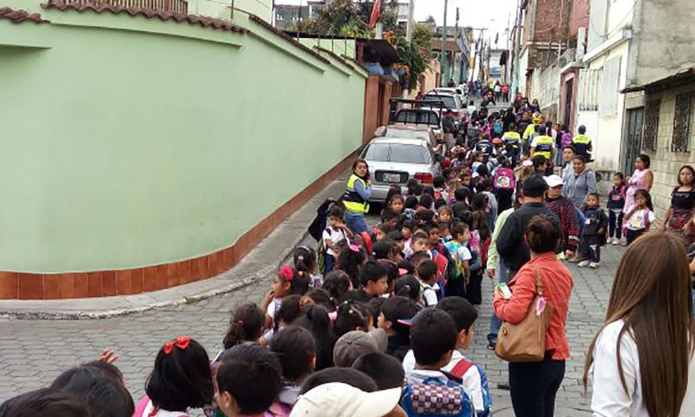 Entre la fe y la tradición de Mixco, acompañando a Santo Domingo de ...